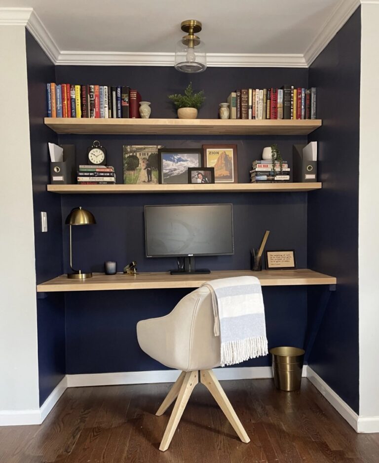 How To Set Up A Closet Office: 20 Ideas To Mimic | Buildremote